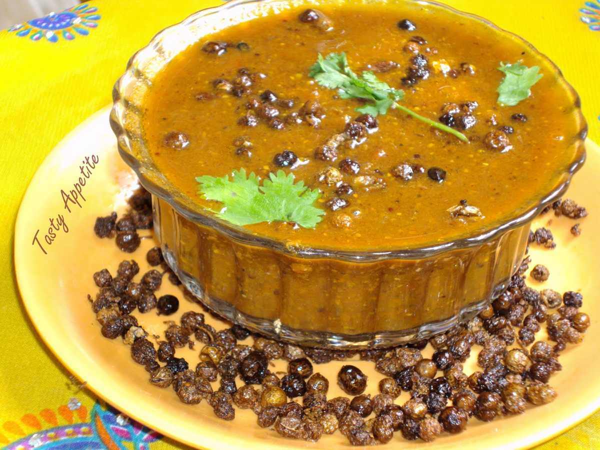 Manathakkali Vathal Kuzhambu | Tasty Appetite