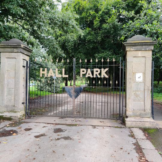 Horsforth Hall Park - Discover Leeds