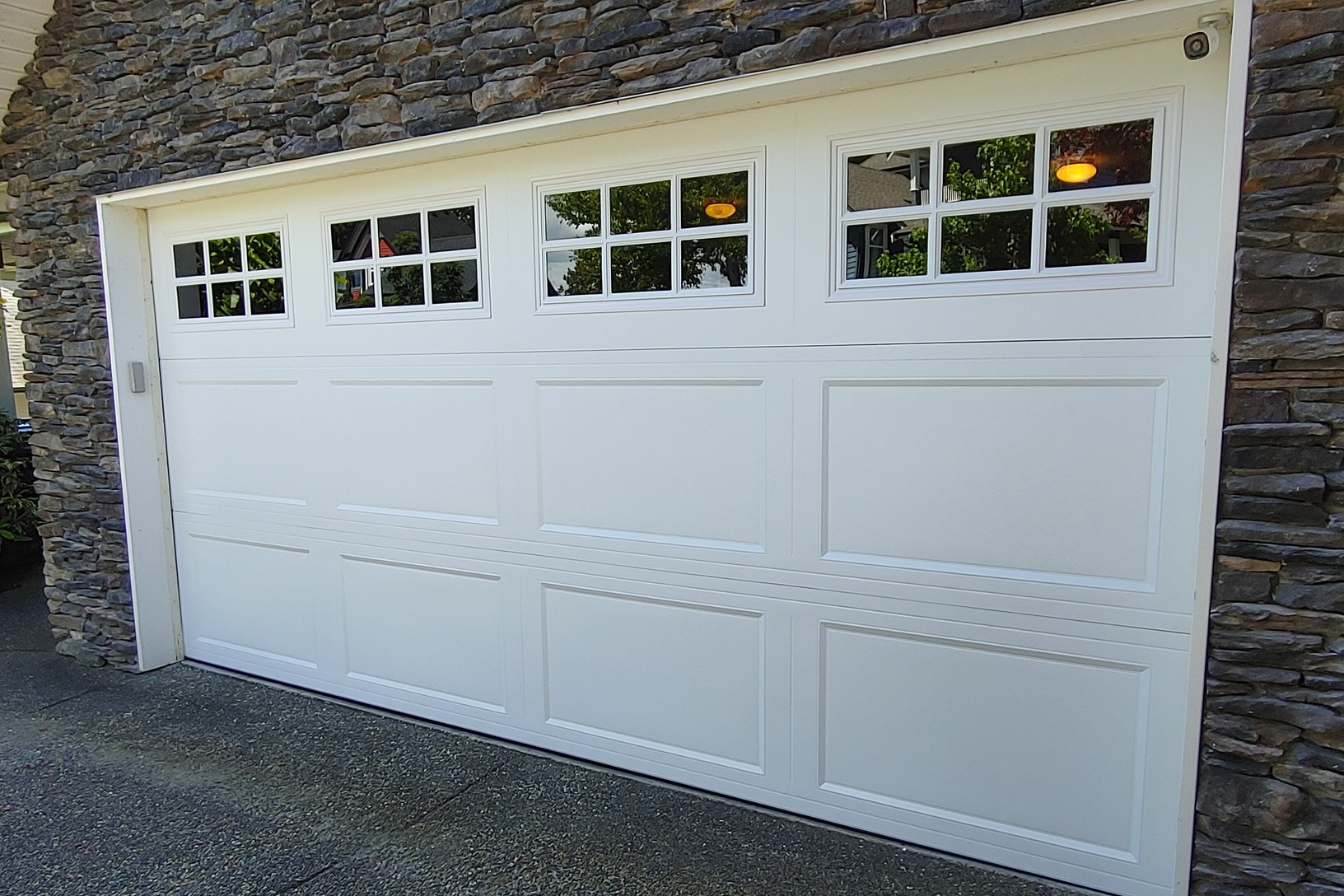 Our Gallery | Lionsgate Garage Doors