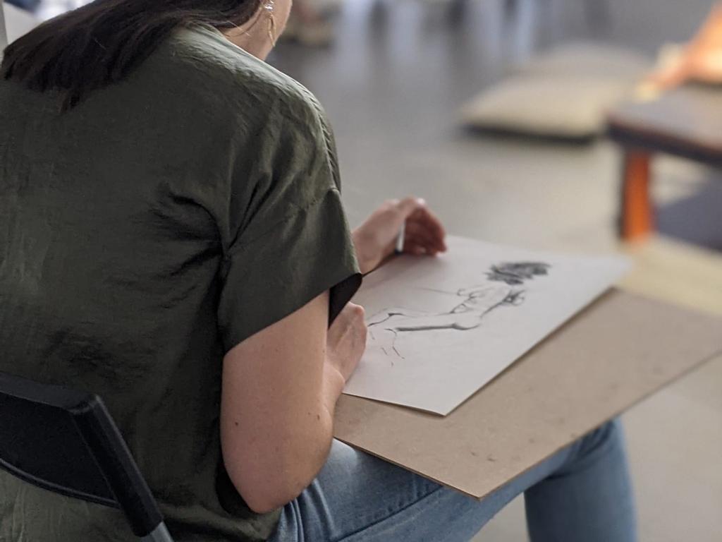 Free life drawing sessions 2021 | UpNext