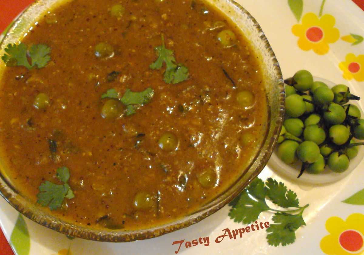 Sundakkai Kuzhambu | Turkeyberry Curry | Tasty Appetite