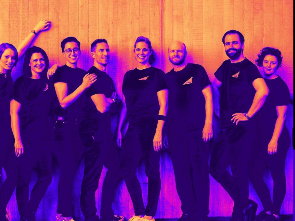 Lightbulb Improv Spontaneous Comedy 2023 | UpNext