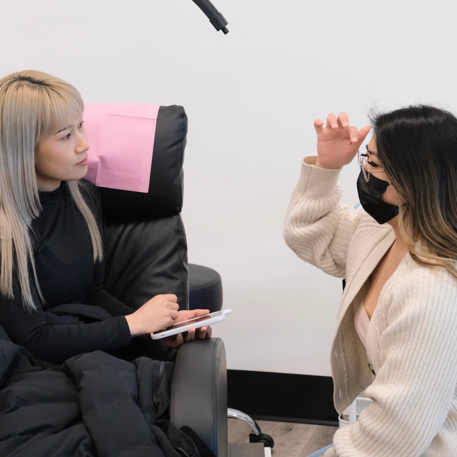 How to Choose the Perfect Lash Tech for YOU!