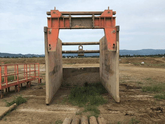 High Arch Spreaders | Trench & Traffic Supply