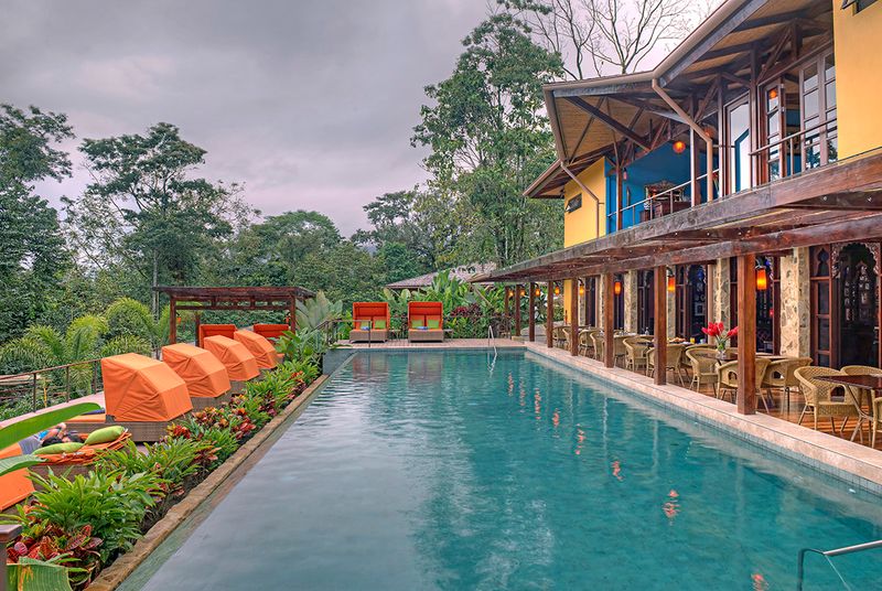 Arenal Costa Rica hotels, stay in town or near the volcano