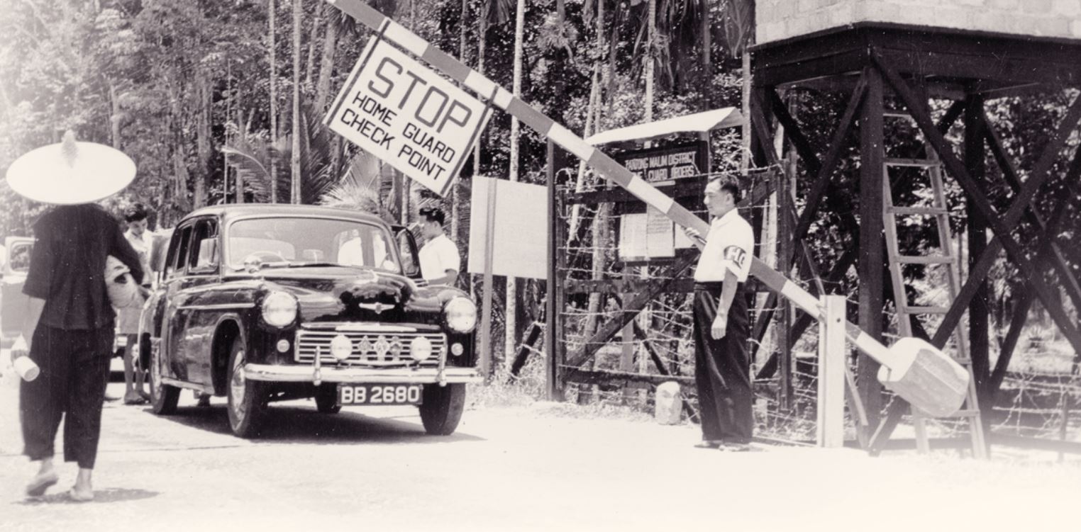 Civilians in the Crossfire: The Malayan Emergency Crossfire