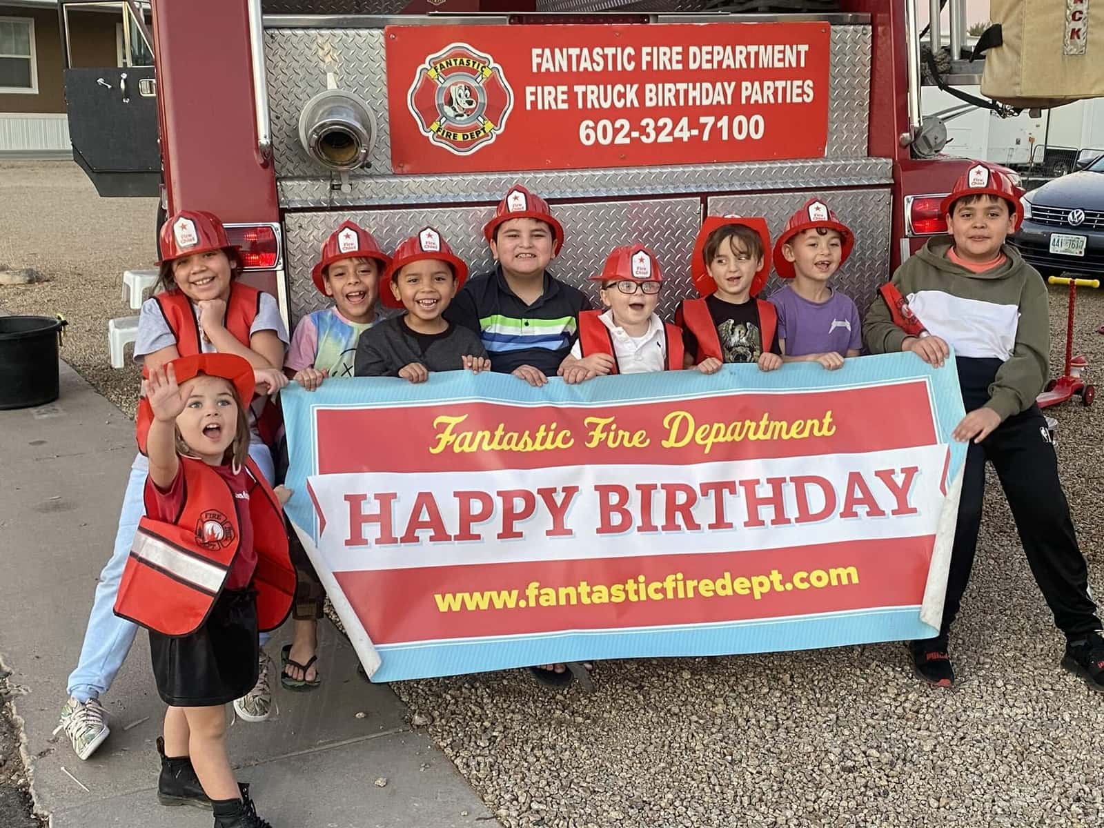 Throw a fire truck birthday party! (Guaranteed fun) | Fantastic Fire ...