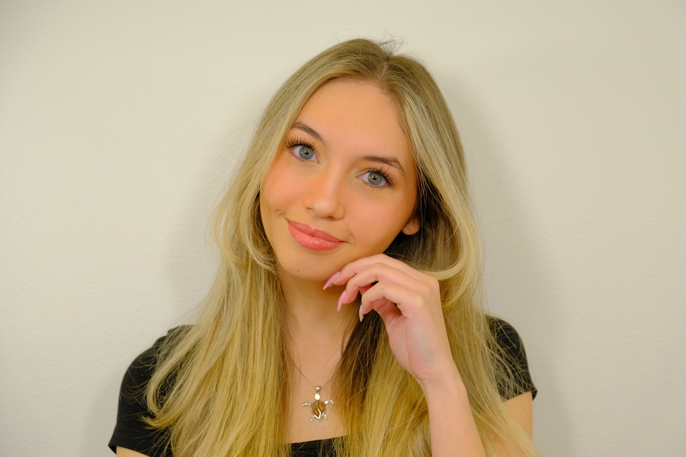 The Hottest Angel (Wet) Sets