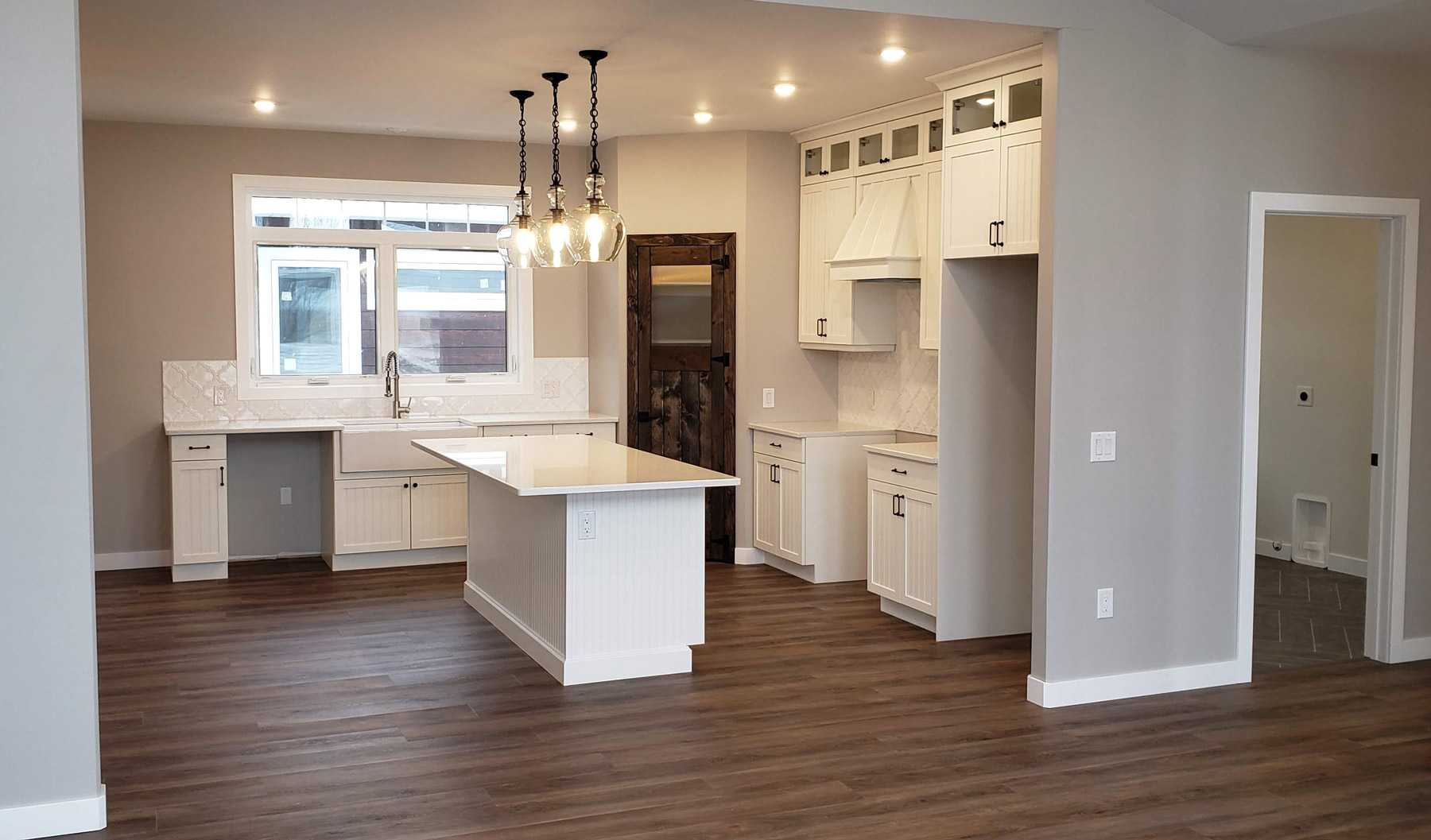 Choosing Custom Finishes for Your Custom Pre-Built Home