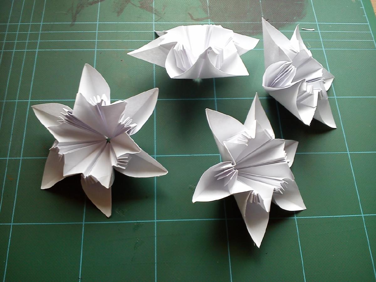 Origami Flower Bouquet Declan Webb origami-flower-bouquet-declan-webb