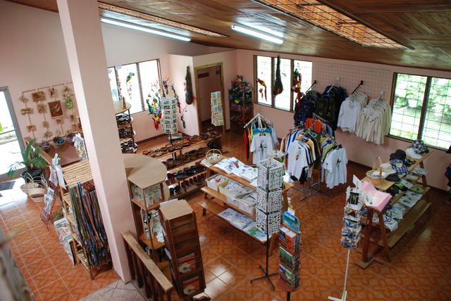 CASEM - Monteverde Costa Rica handicrafts and souvenirs