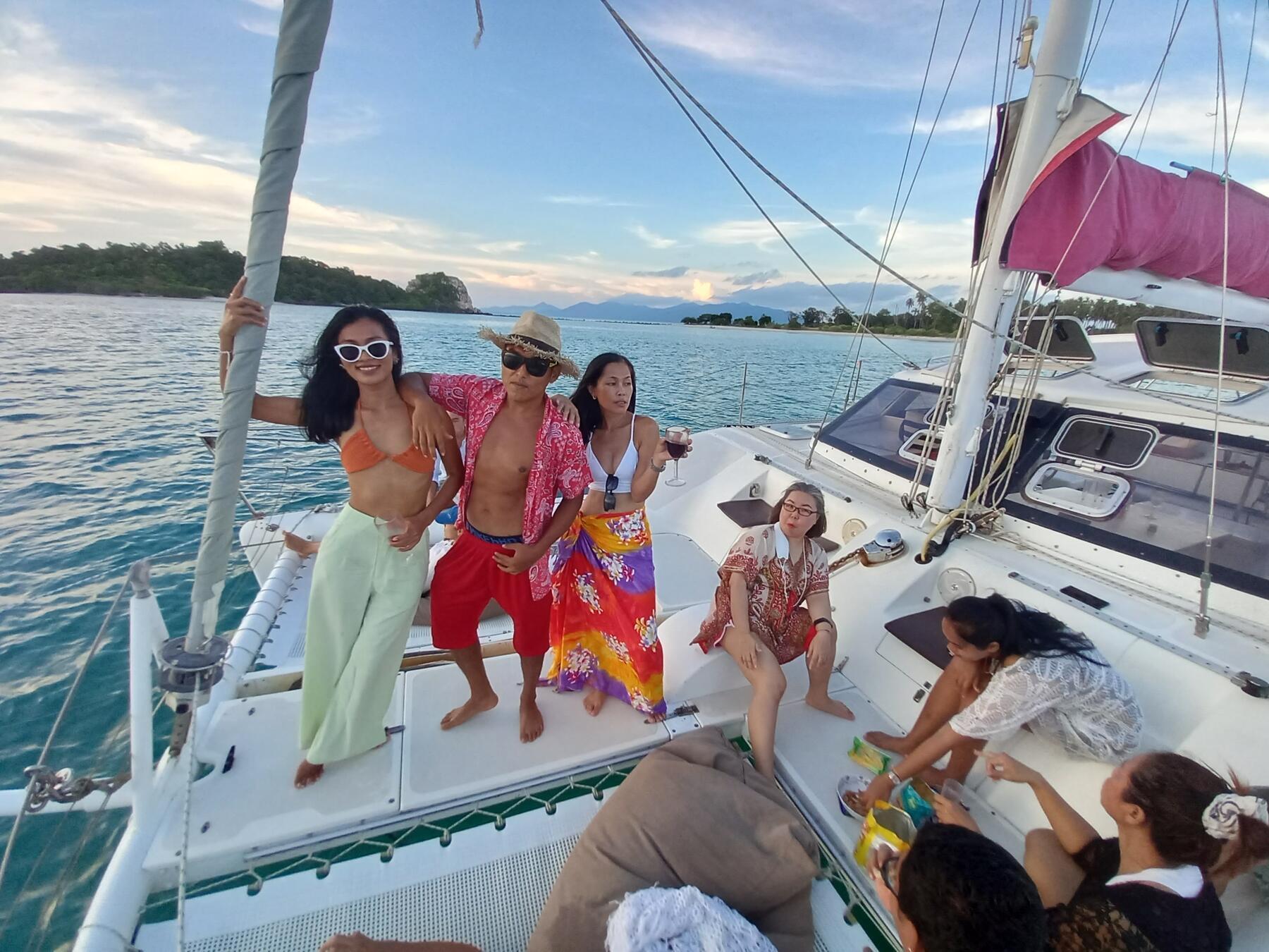Sailing Charter on Dreamcatcher