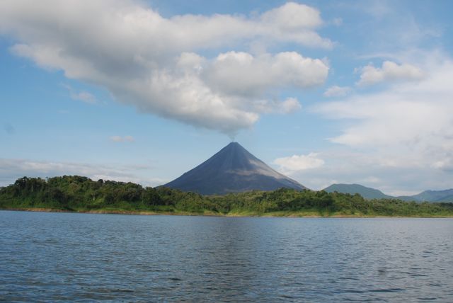 Lake Arenal - Information and Maps Costa Rica
