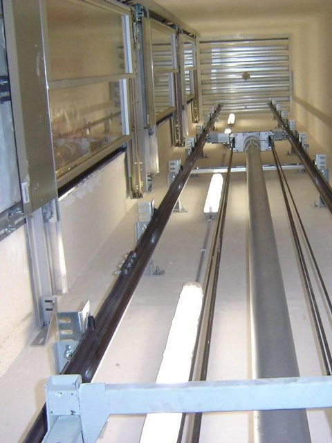 Edro Liften: Installatie, onderhoud & herstellingen van liften