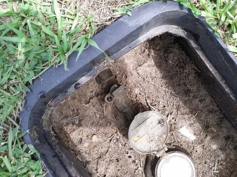 How to Turn Off the Main Water Line in Your Home | Grass Roots Plumbing