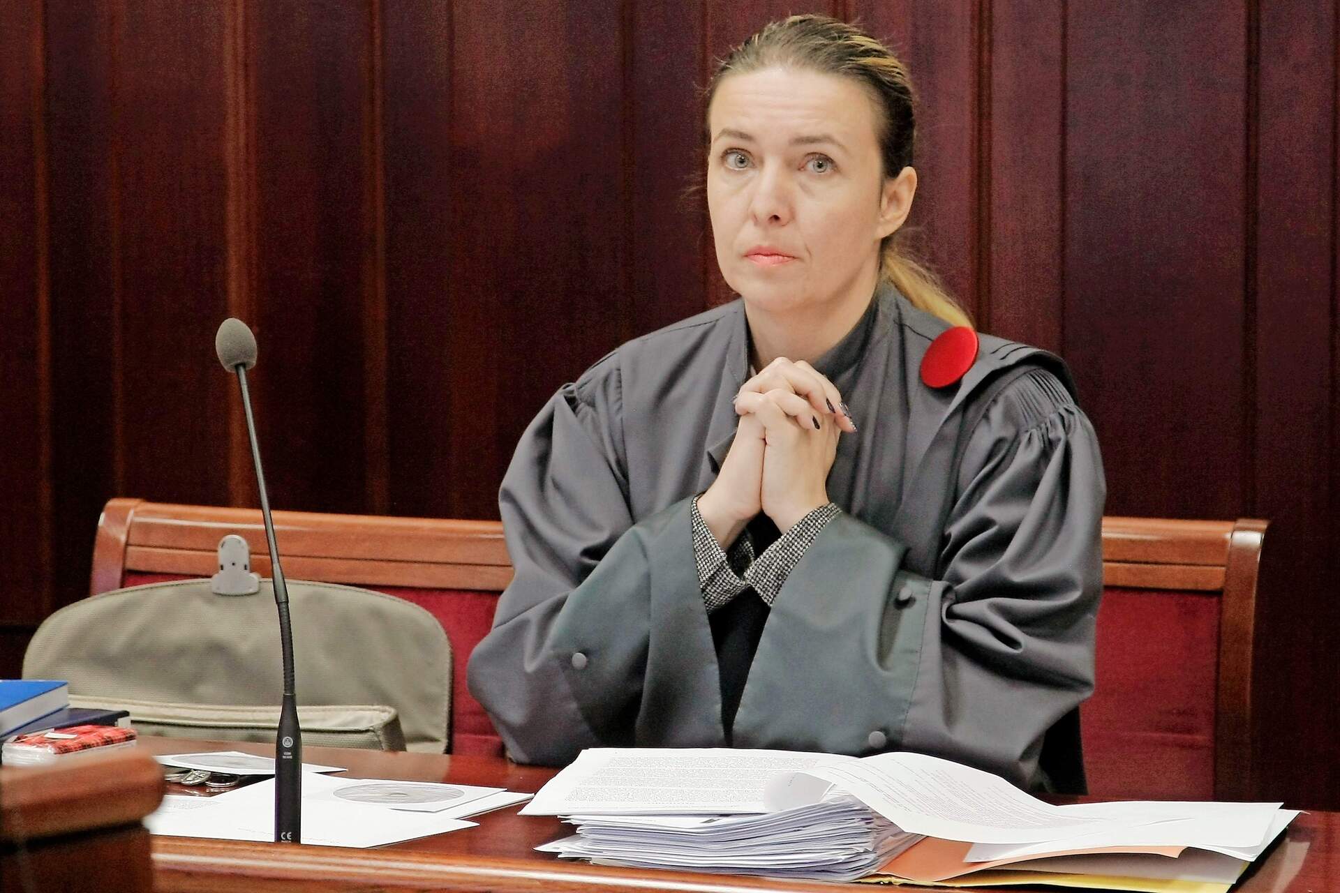 Kranjska tožilka na notranje ministrstvo - Helga Dobrin = državna ...