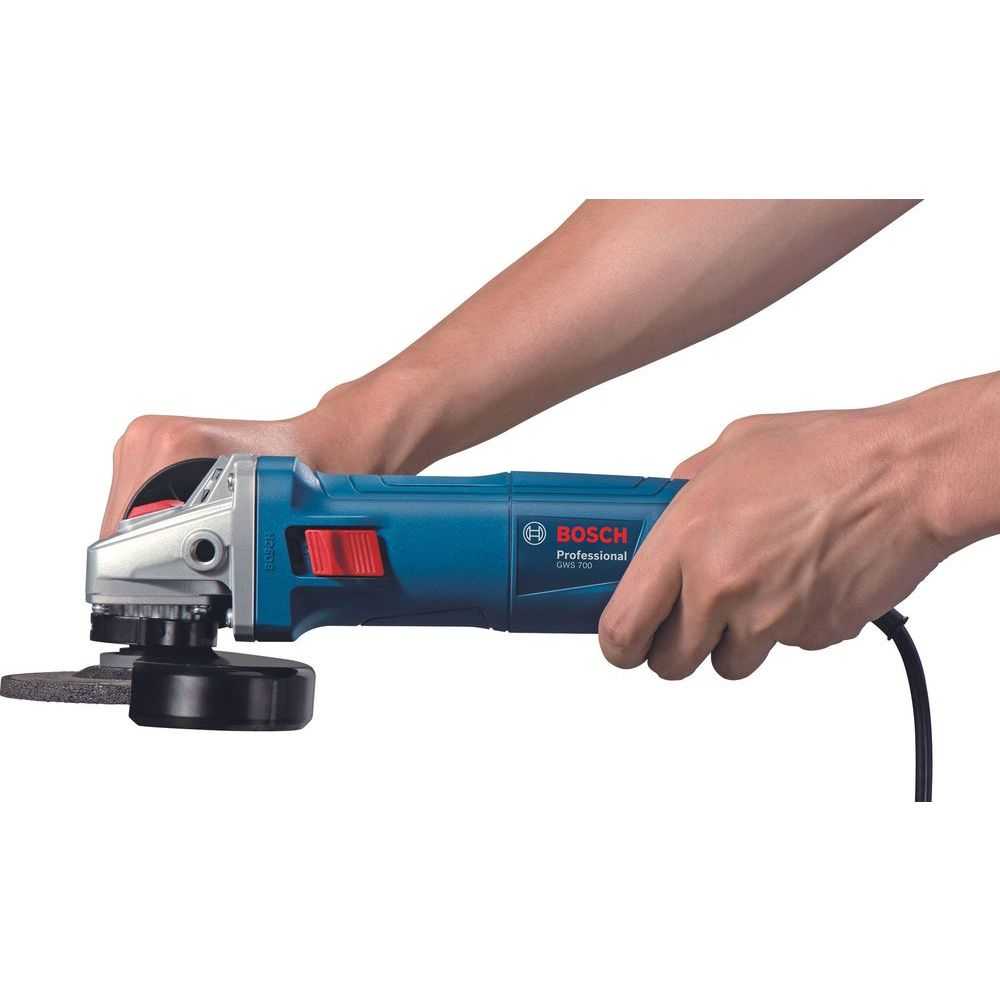 Bosch 220V 4.5 In. Professional Angle Grinder 115mm 710W GWS 700: Shop ...