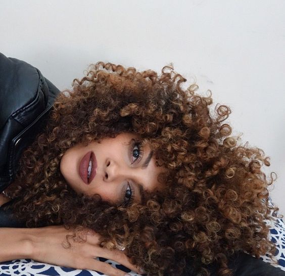 Defeating Single Strand Knots | CurlyHair.com