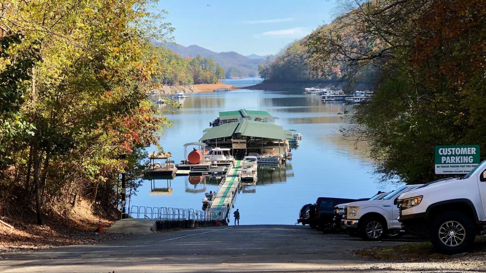 BMT 2020: Day 15, Fontana Village Resort to Lost Cove | Hike with Gravity