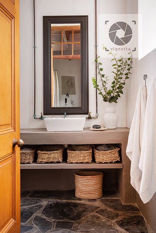 Uitkyk | Editorial features, such as this one, are sold exclusively on ...