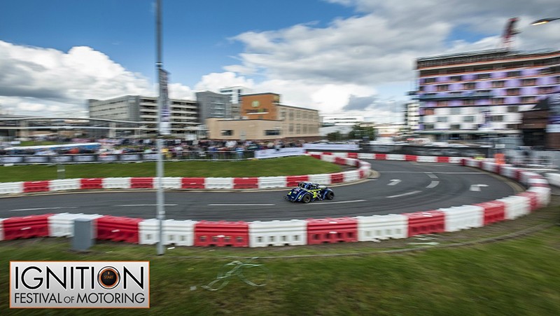 Which Safety Barriers for Race Tracks? Ask SafeSite Facilities