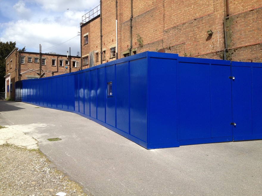 Buy or Hire Temporary Hoarding Solutions at Site Safe Facilities