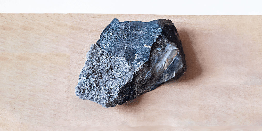 Is Larvikite The Same As Black Labradorite
