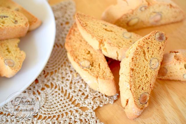 Italian Almond Biscotti - Treats Homemade