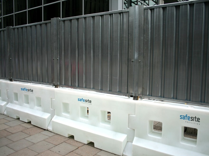 Construction Site Hoarding - Nationwide Service | SafeSite Facilities