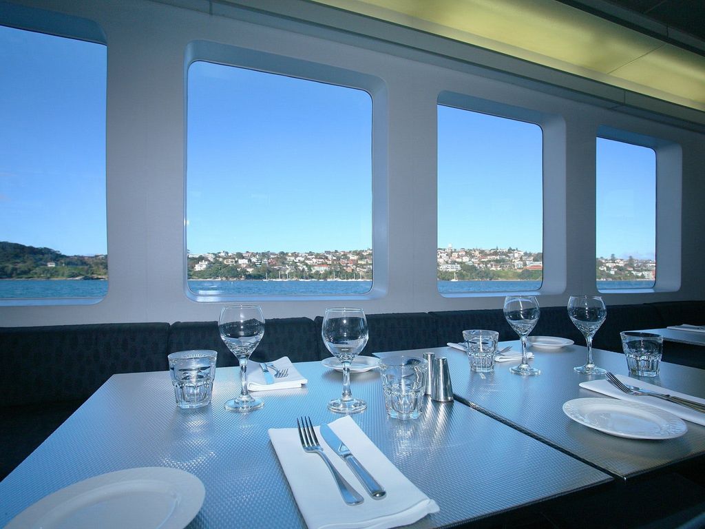 Lunch Cruise in Sydney Harbour with Magistic Cruises 2020 | UpNext