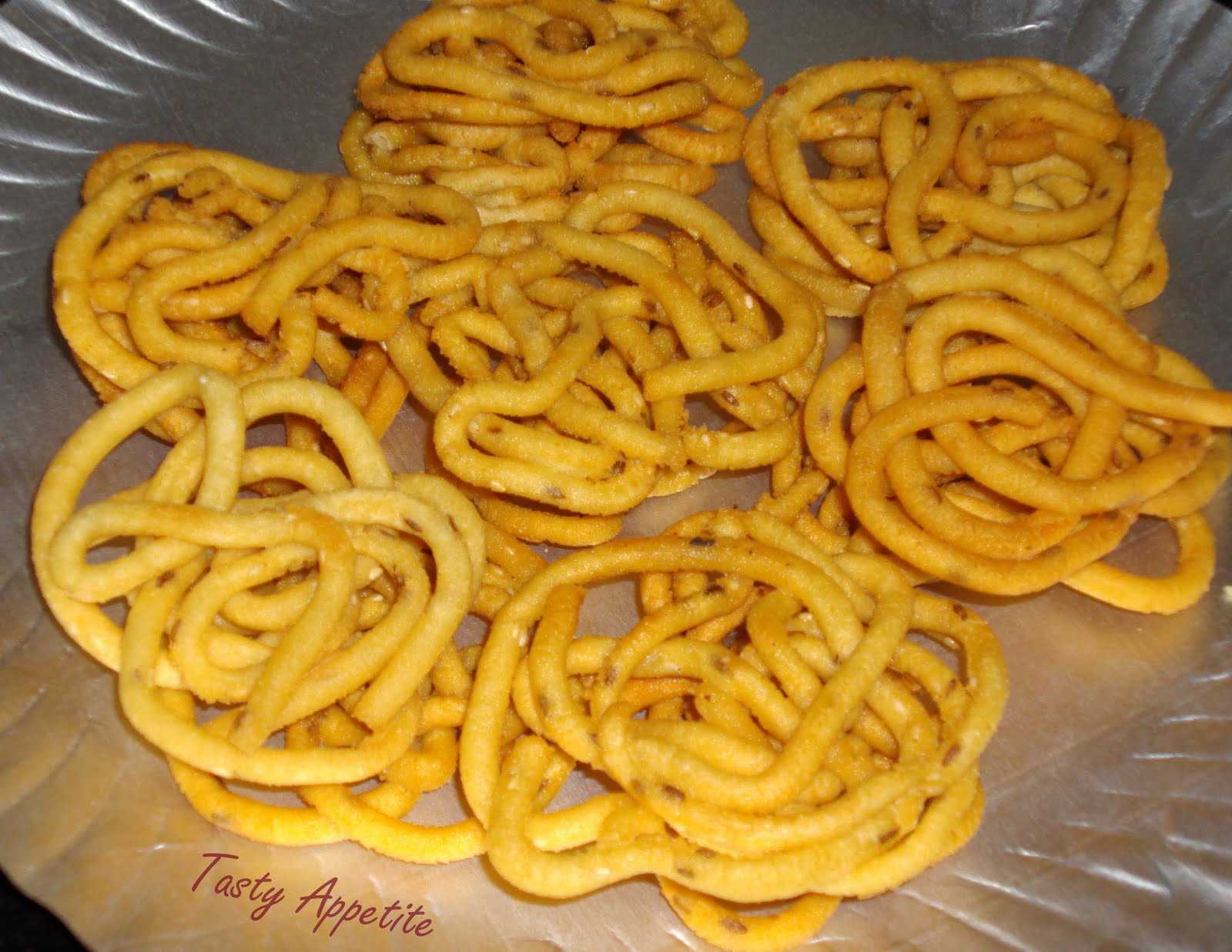 Chakli | Murukku | Crispy Snacks | Tasty Appetite