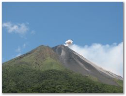 Arenal Volcano Photos - Most Recent Eruption Images