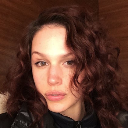 How An Allure Editor Keeps Her Curls In Shape | CurlyHair.com