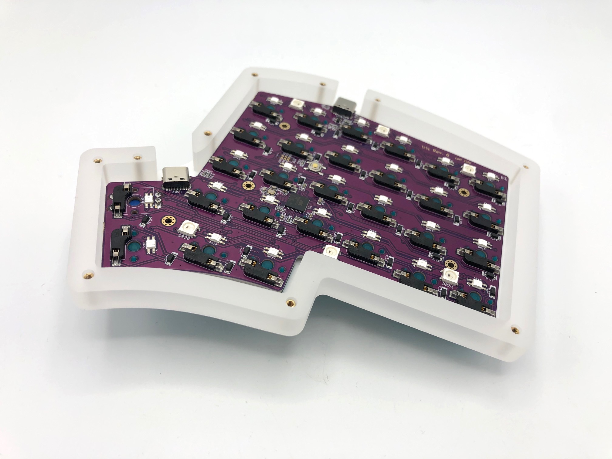 Iris Rev. 6 Hotswap | Keebio Documentation