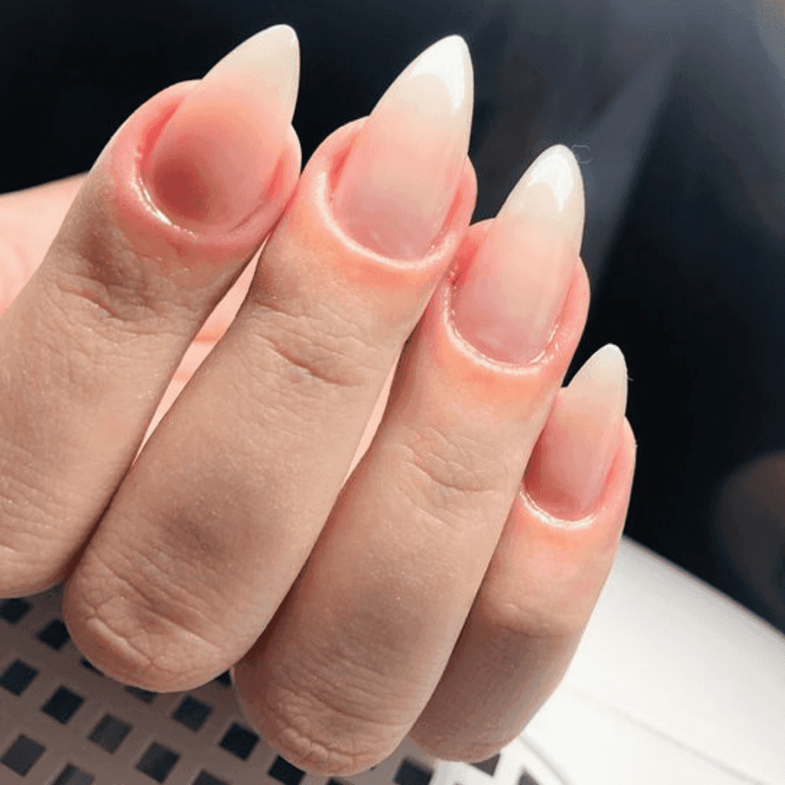 Unha de Fibra de Vidro: Conheça tudo sobre essa técnica que deixa um ...