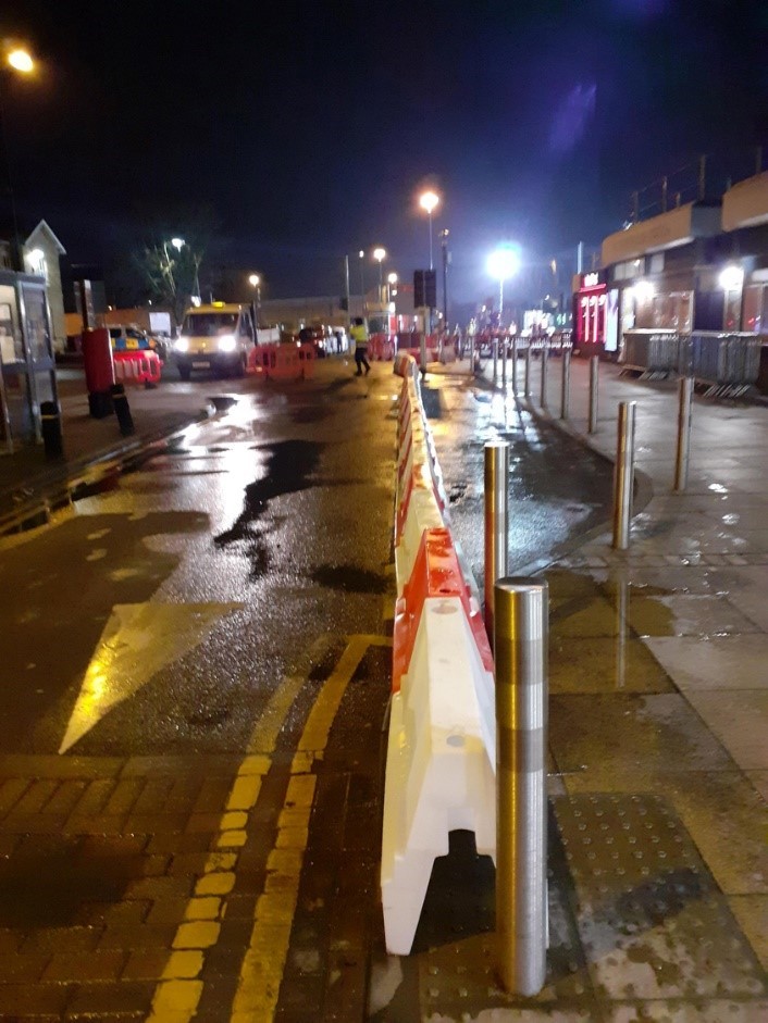 Pedestrian Barriers, Chapter 8 & Evo 55 Barriers at Railway Station ...
