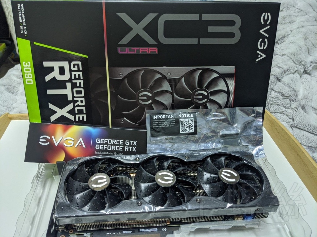 [開箱] EVGA GeForce RTX 3090 XC3 ULTRA GAMING (24G-P5-3975-KR) | 卡螺絲