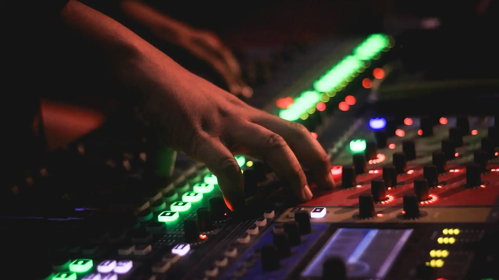 Music Production, Song Recording, Mastering in Delhi | Auras Audio