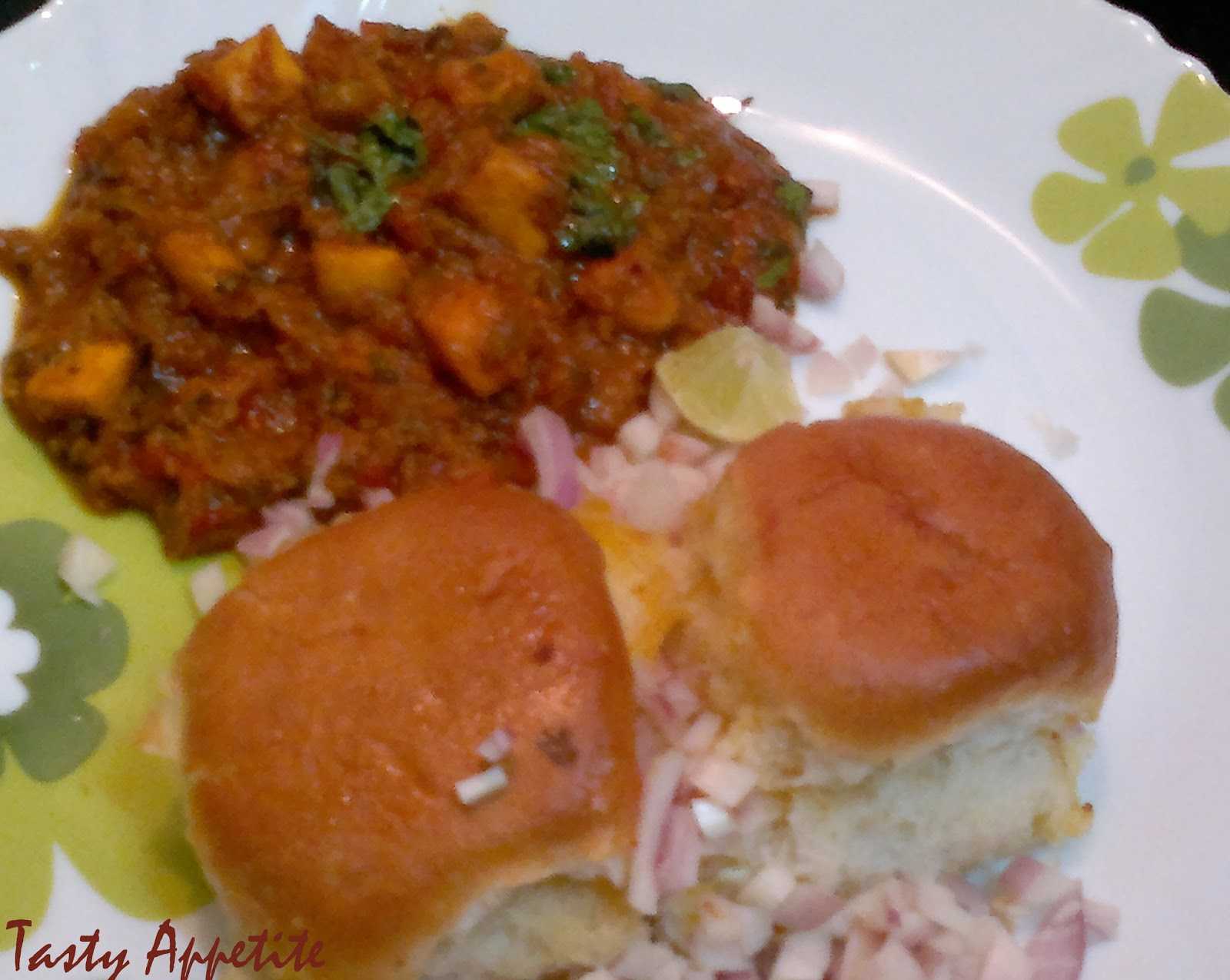Paneer Pav Bhaji | Pav Bhaji | Homemade Chats | Tasty Appetite