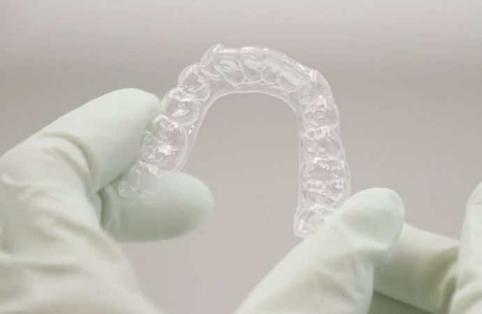 Invisible Braces At Home? Learn how to get straight teeth hassle free