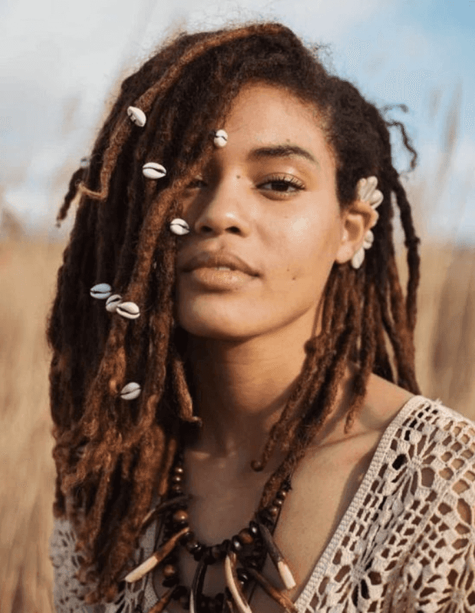 Dreadlocks: Saiba o que são os dreads, tipos, inspirações e como cuidar ...