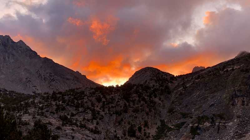 PCT 2019: Day 136, Rae Lakes to Independence | Hike with Gravity