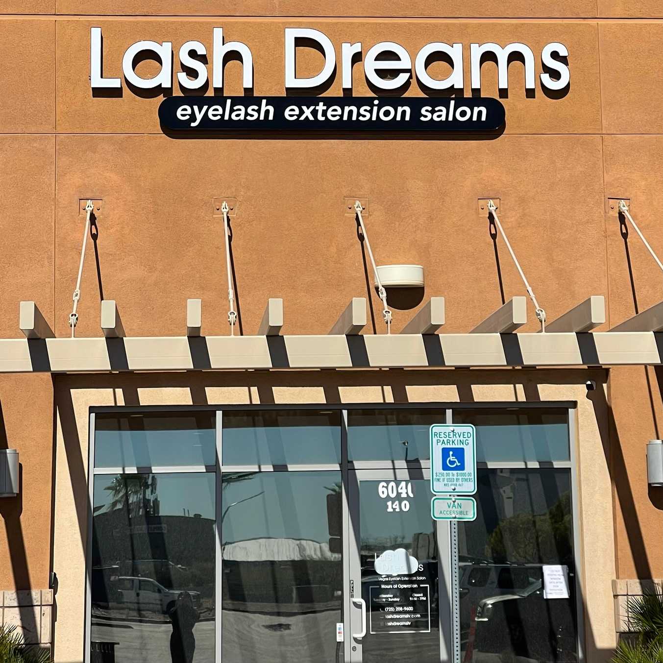 Our Lash Artists | Lash Dreams
