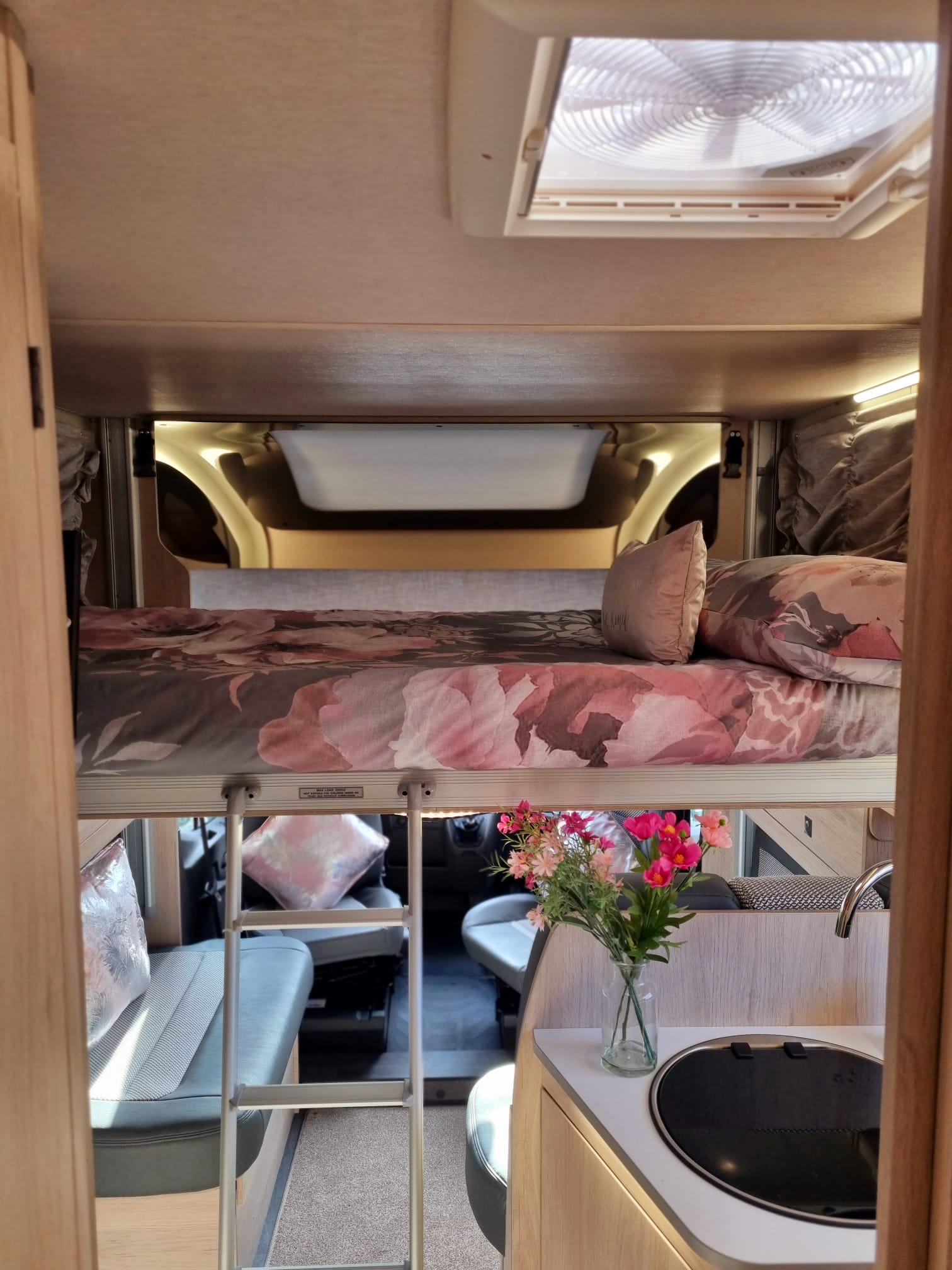 Auto-Trail F74 - Road 2 Freedom - Luxury Travel Hire - Bedfordshire