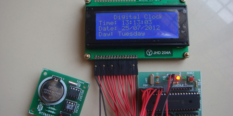 Make a Digital Clock with DS1307 and PIC 18F4520 - EmbedJournal